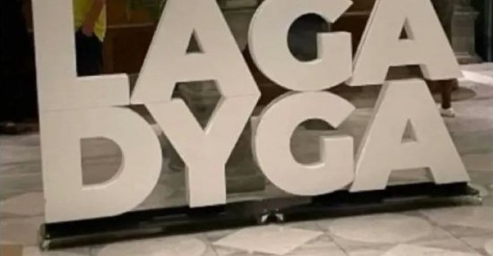 LADY GAGA! LAGA DYGA! - DEBESTE.de