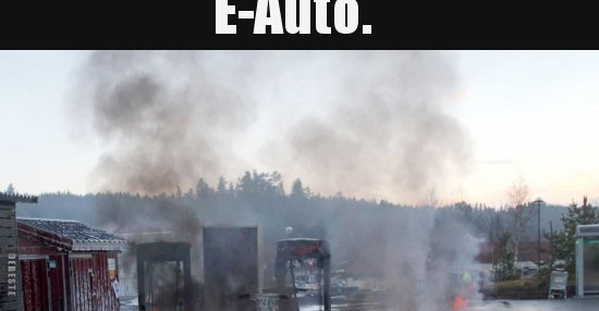E-Auto. Neu, jetzt auch mit Verbrennungsmotor... | Lustige Bilder ...