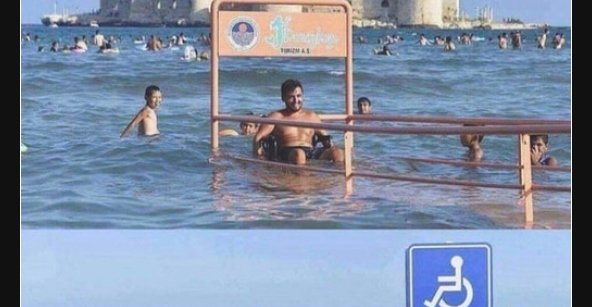 Ein Strand in der Türkei mit Erleichterungen für.. | Lustige Bilder ...