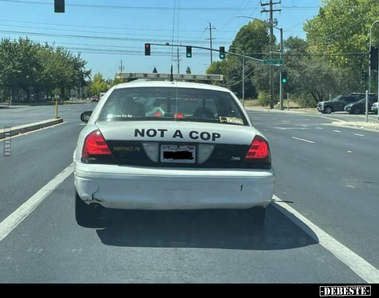 NOT A COP - DEBESTE.de